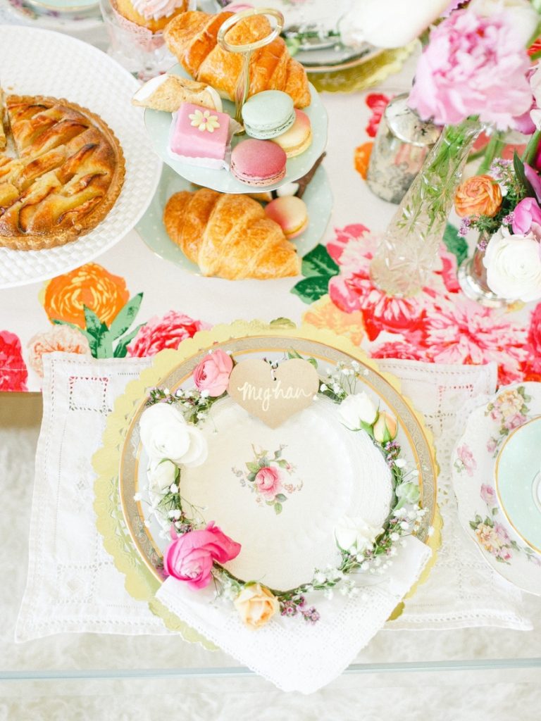 DINNER PARTY SPOTLIGHT: CROWNS BY CHRISTY - Fashionable Hostess