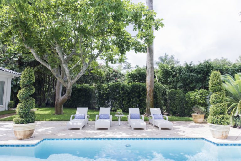 Miami Pool & Patio Tour - Fashionable Hostess