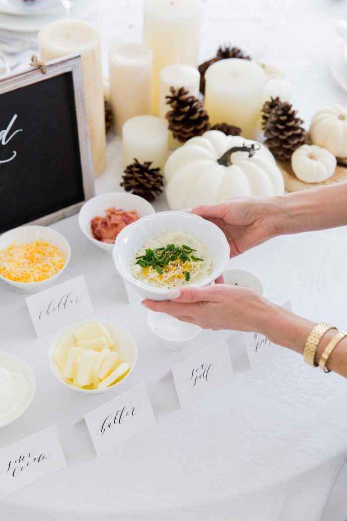 Thanksgiving Hostess Tips & Guide - Fashionable Hostess