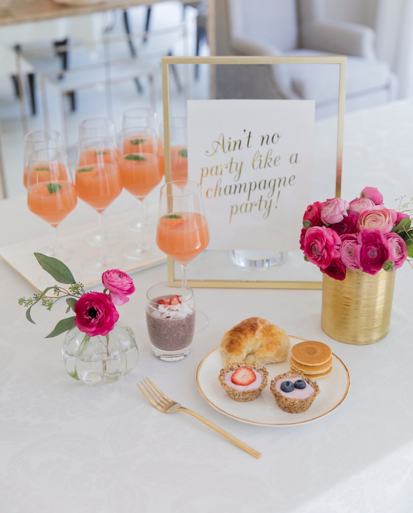 Strawberry & Chia Seed Breakfast Parfaits - Fashionable Hostess