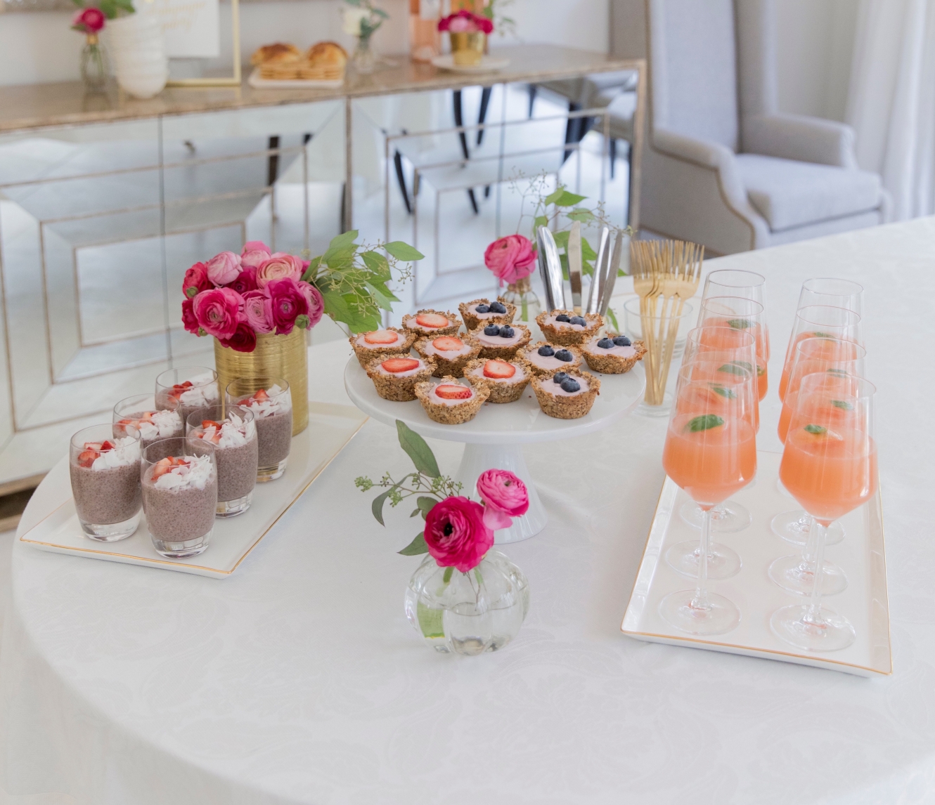 Strawberry & Chia Seed Breakfast Parfaits - Fashionable Hostess