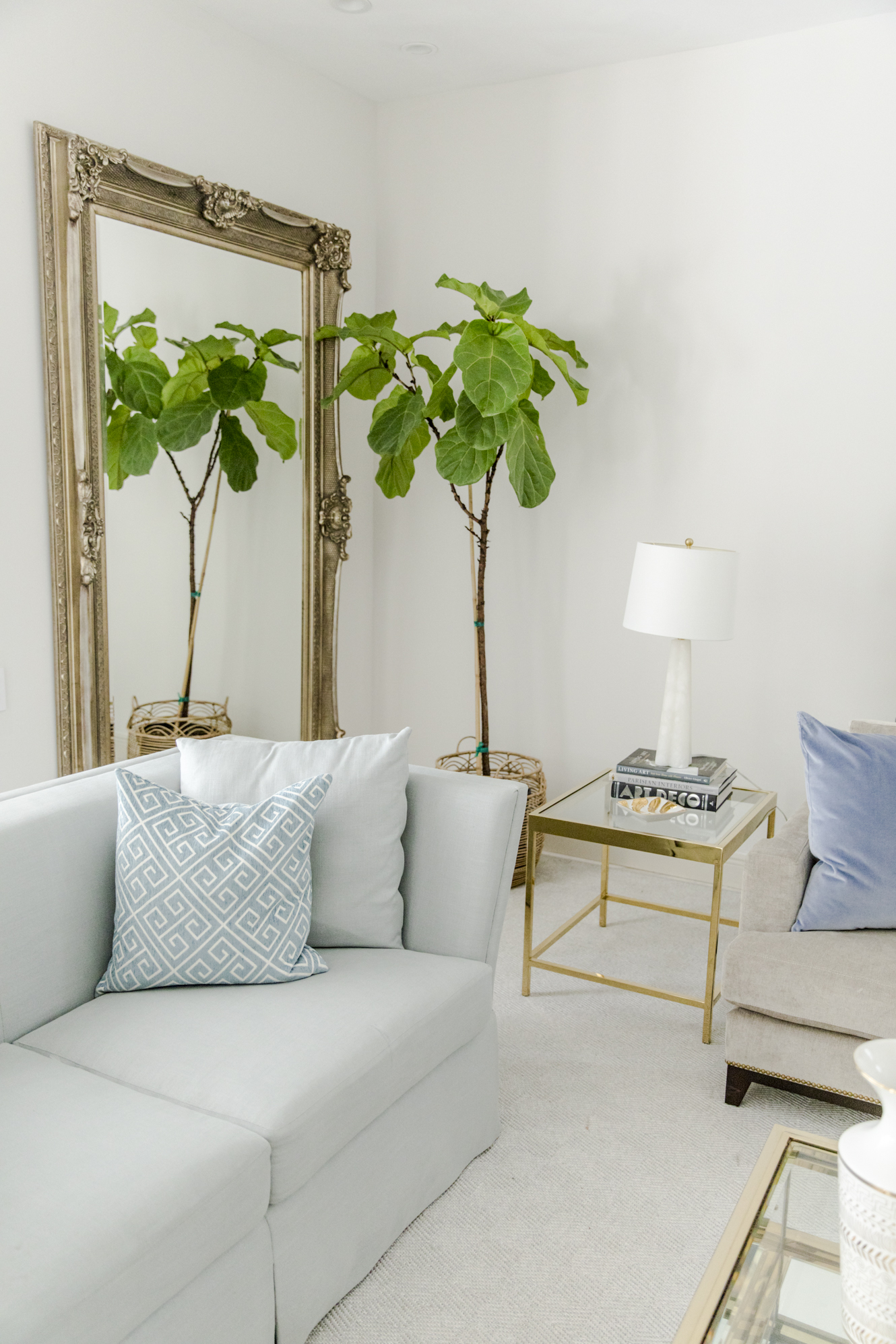 Miami Family Room Tour - Fashionable Hostess