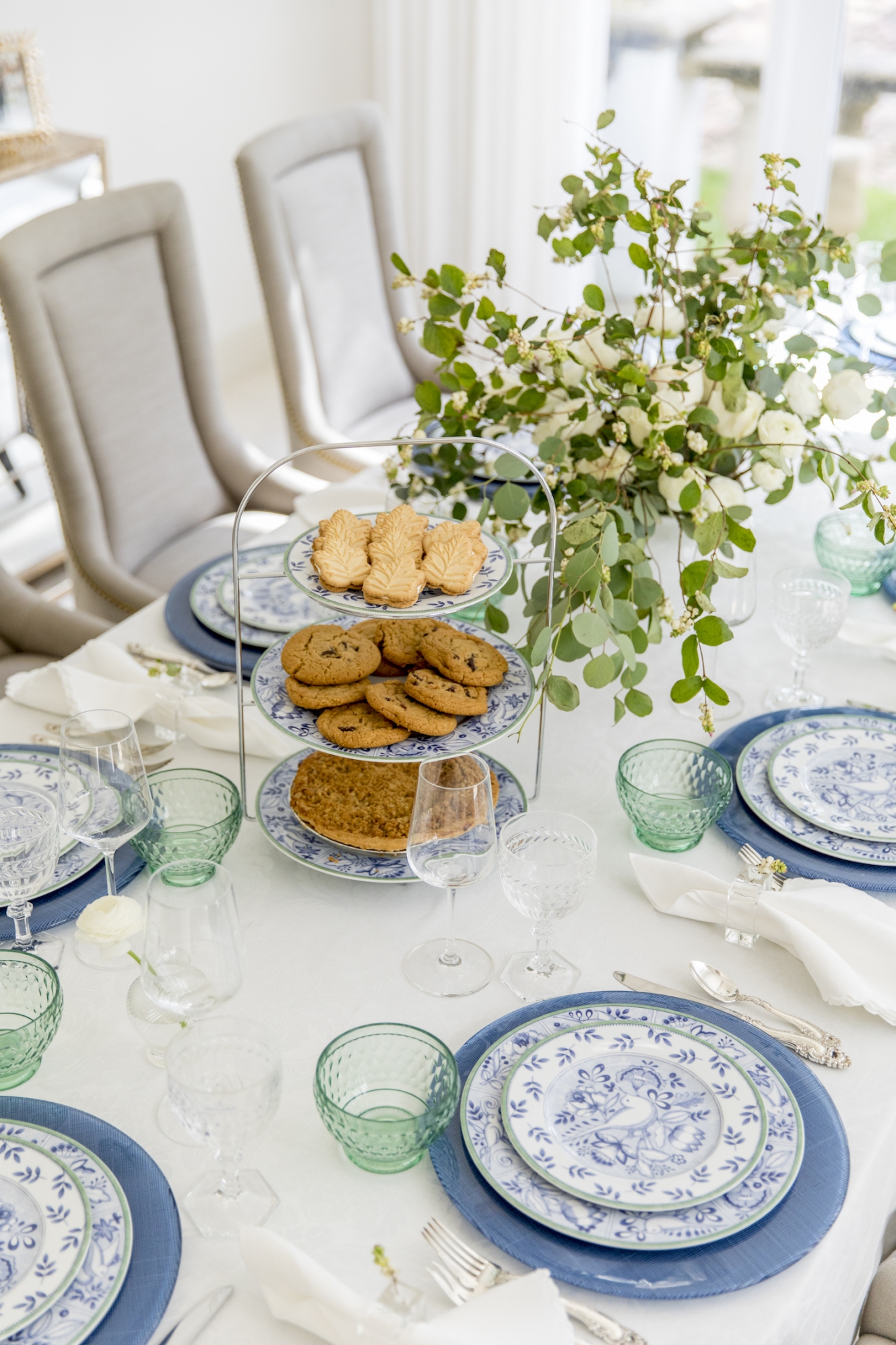 Create a Beautiful Jewish High Holiday Table - Fashionable Hostess