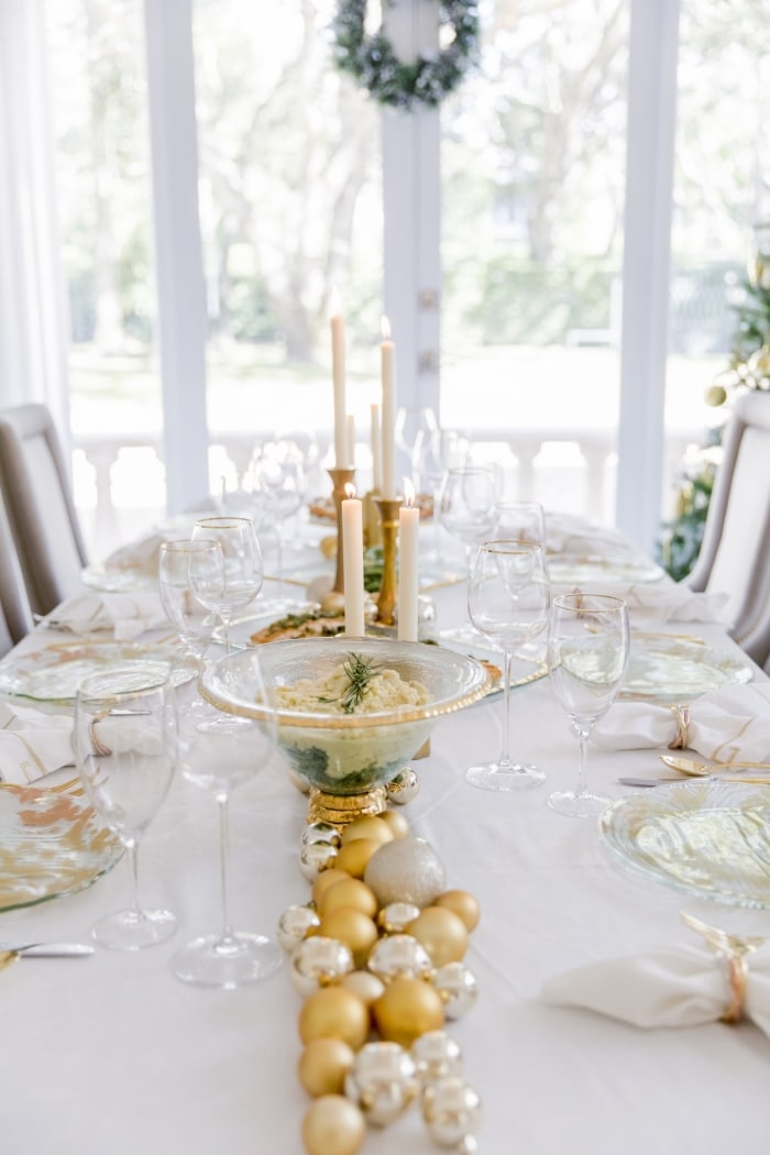 Gold Holiday Tablescape - Fashionable Hostess