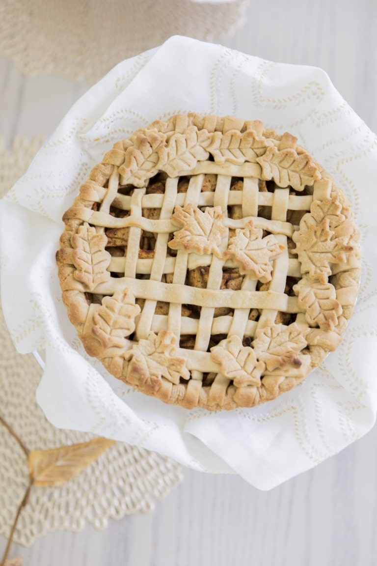 The Prettiest Leaf Pies - Fashionable Hostess