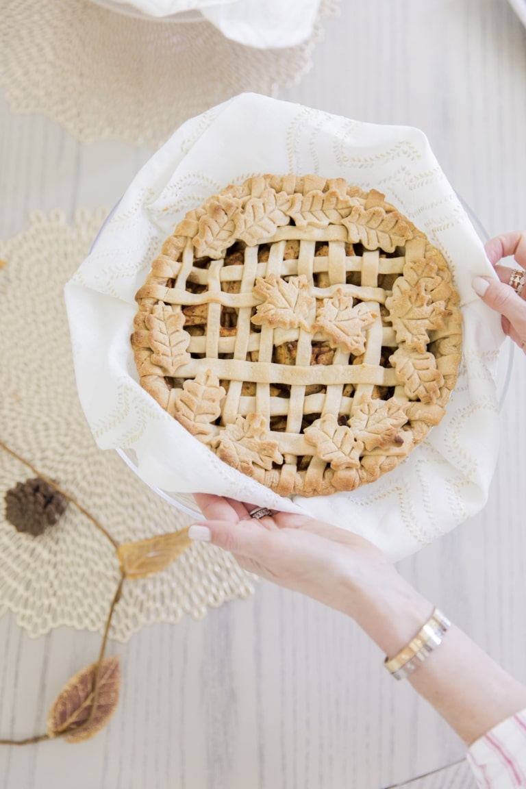 The Prettiest Leaf Pies - Fashionable Hostess