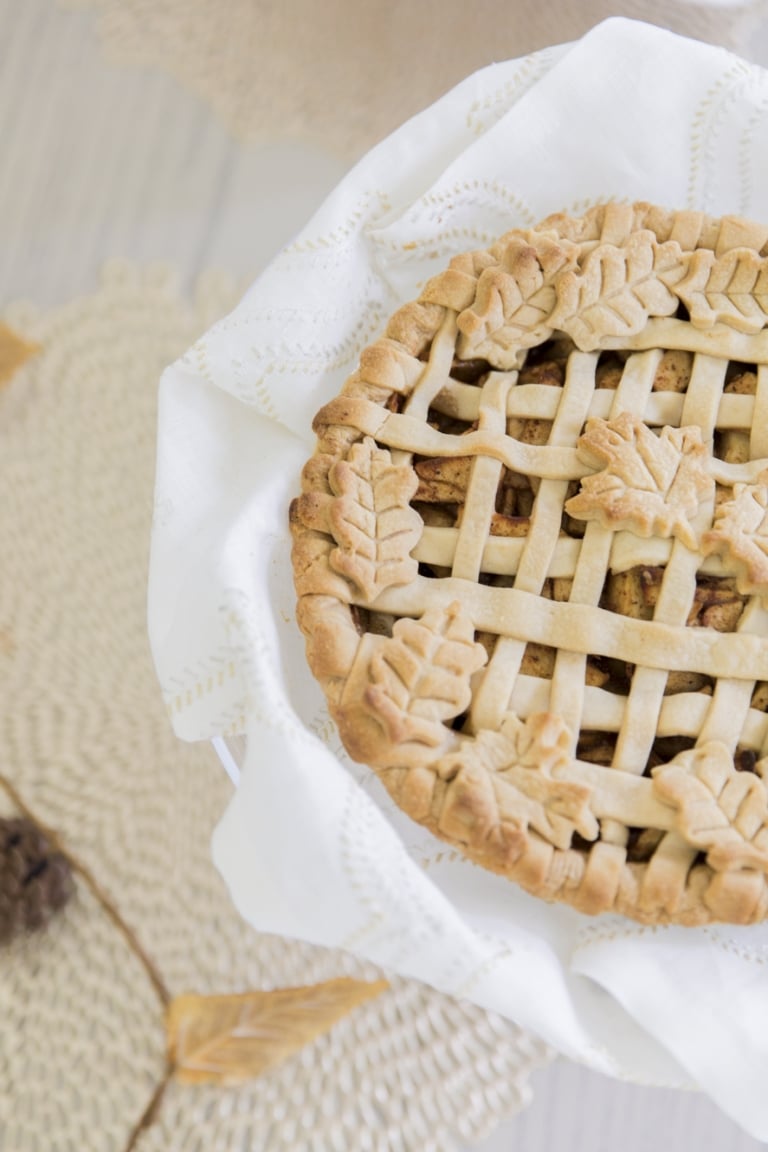 The Prettiest Leaf Pies - Fashionable Hostess