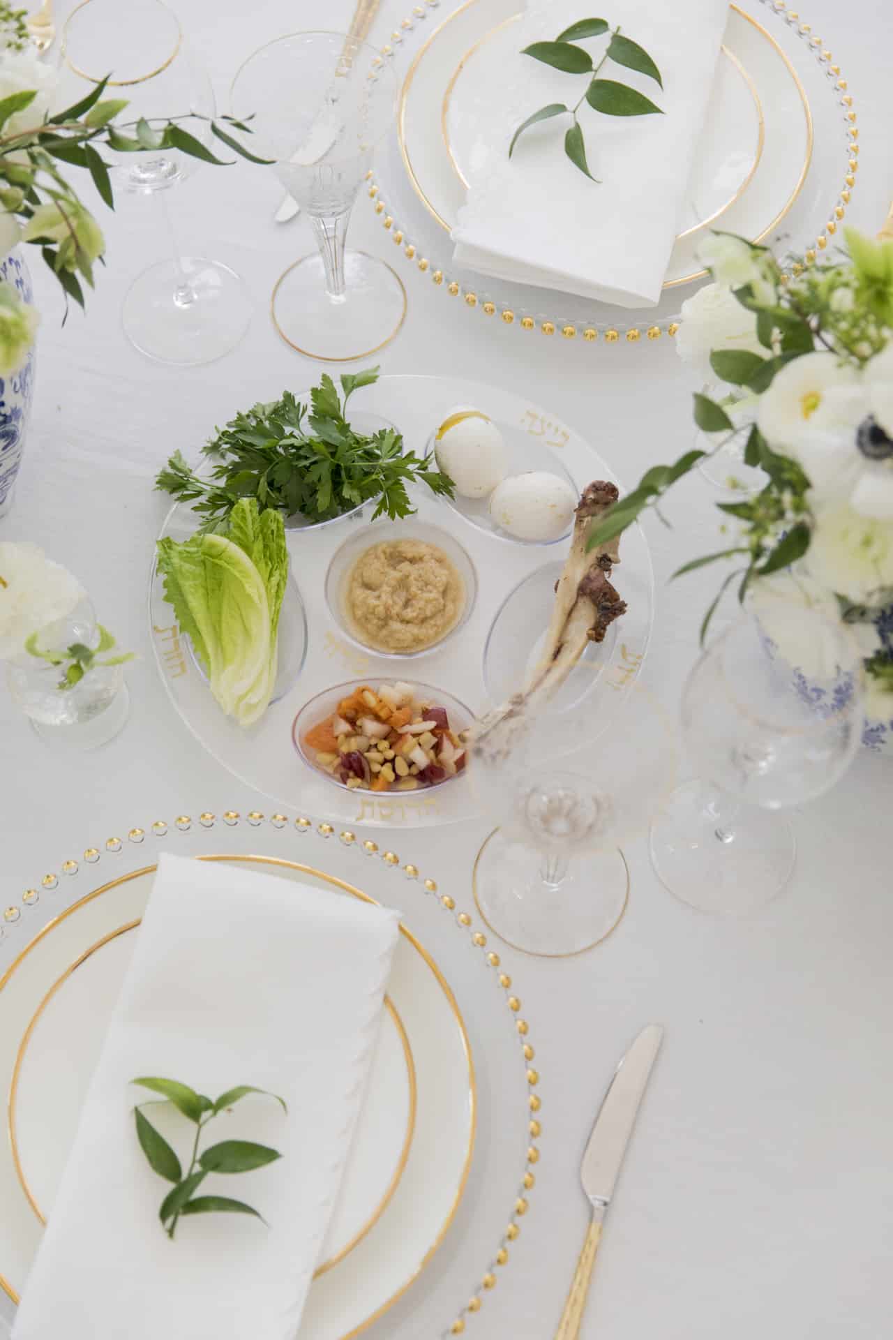 Passover Seder Table - Fashionable Hostess
