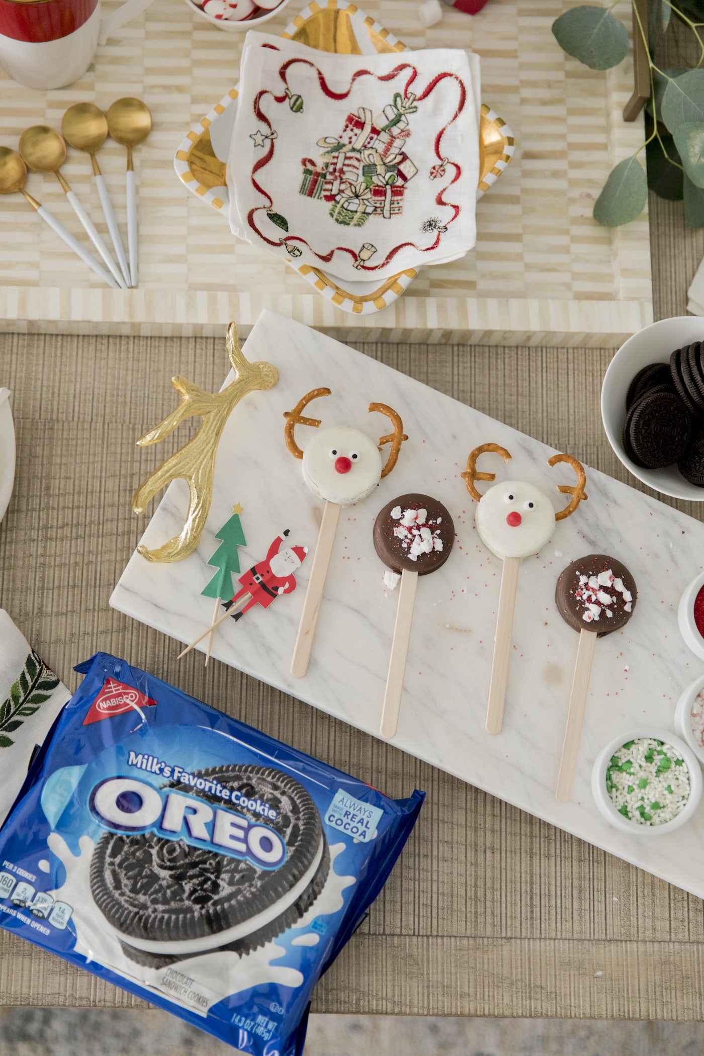 Christmas Reindeer Pops - Fashionable Hostess