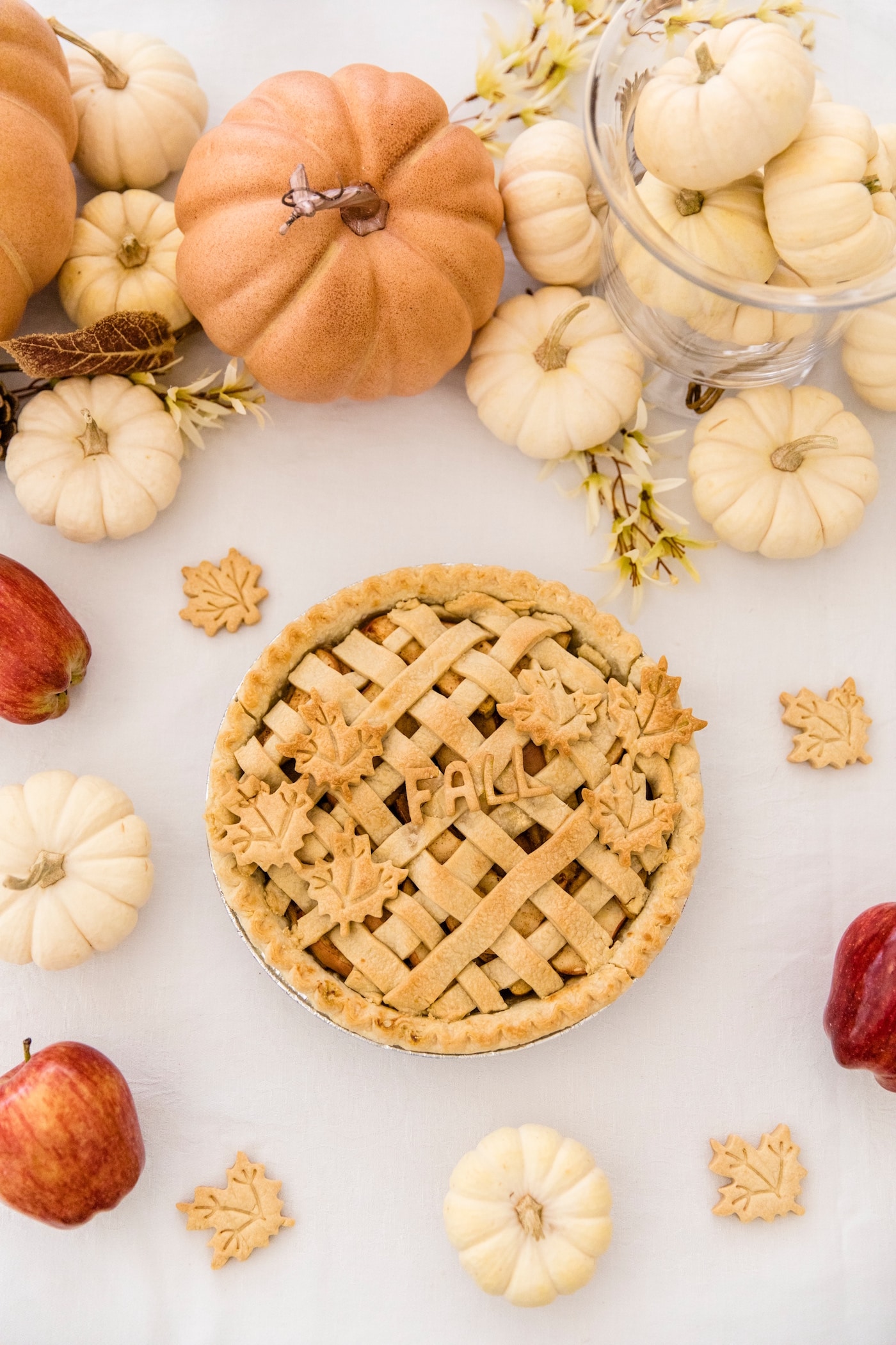 Fall Apple Pie - Fashionable Hostess