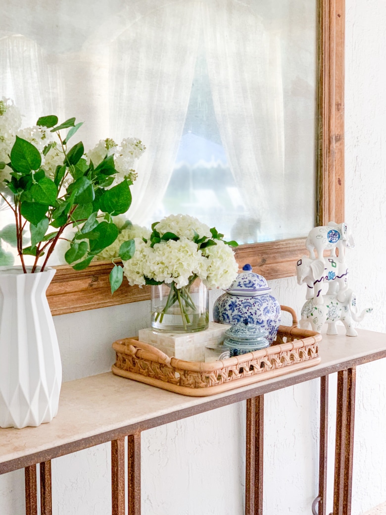 Styling my console - Fashionable Hostess