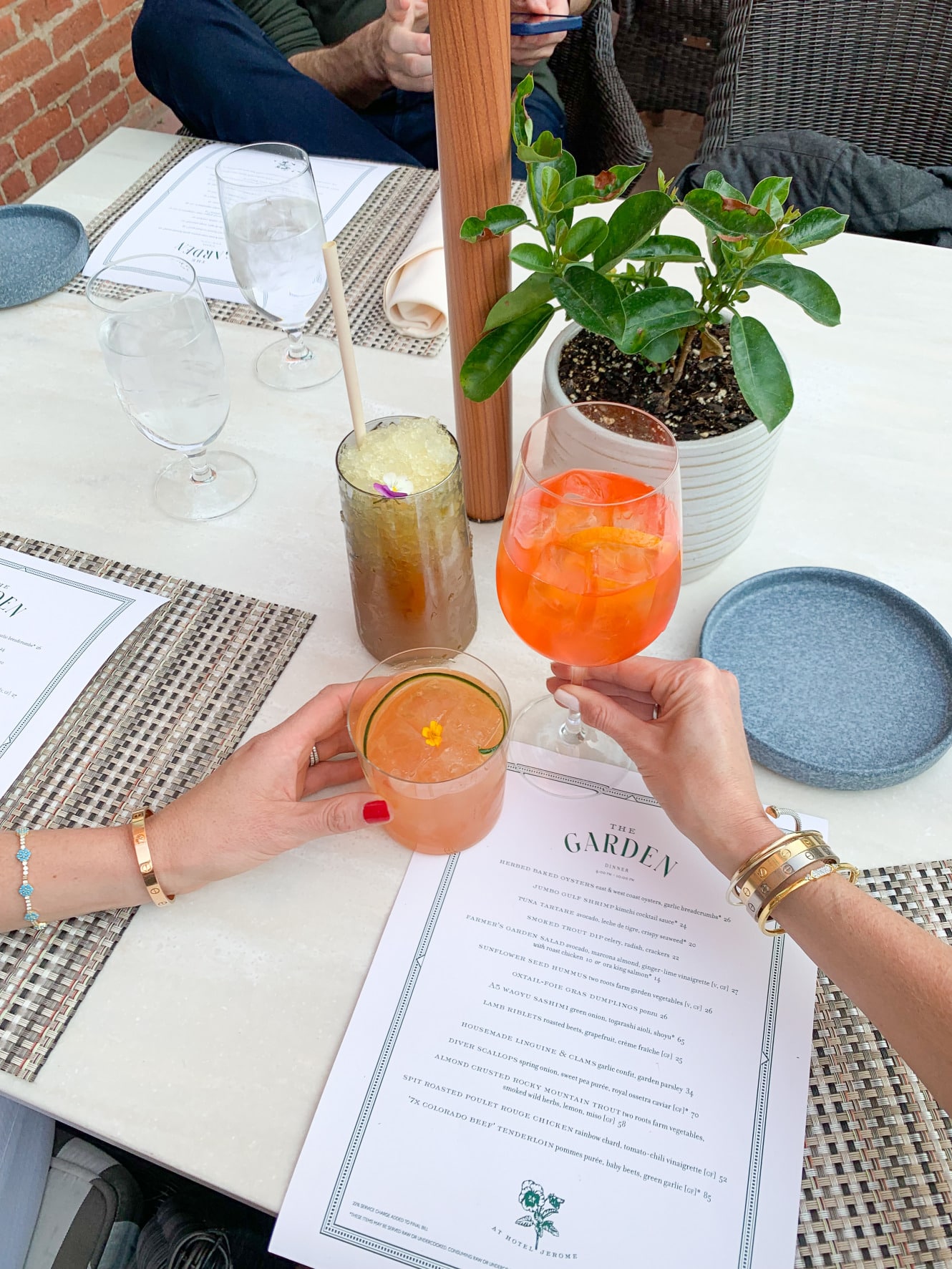 best cocktails aspen - Fashionable Hostess