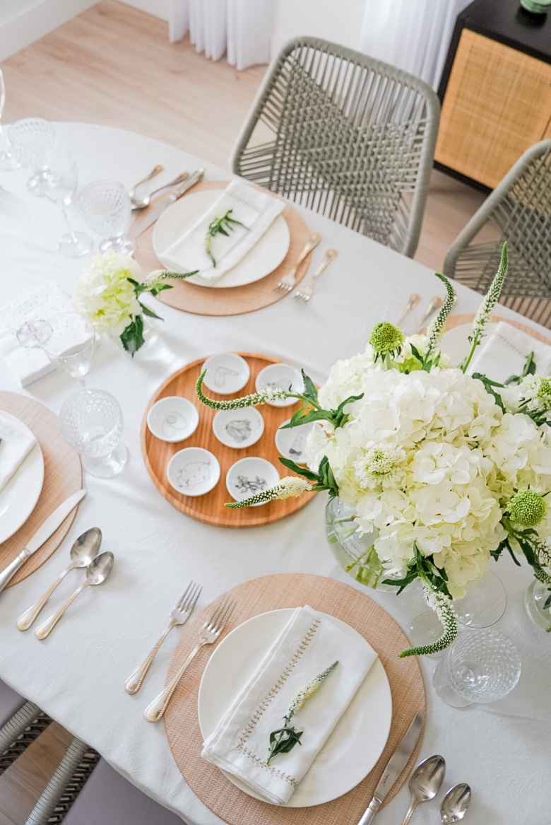 Passover Table - Fashionable Hostess